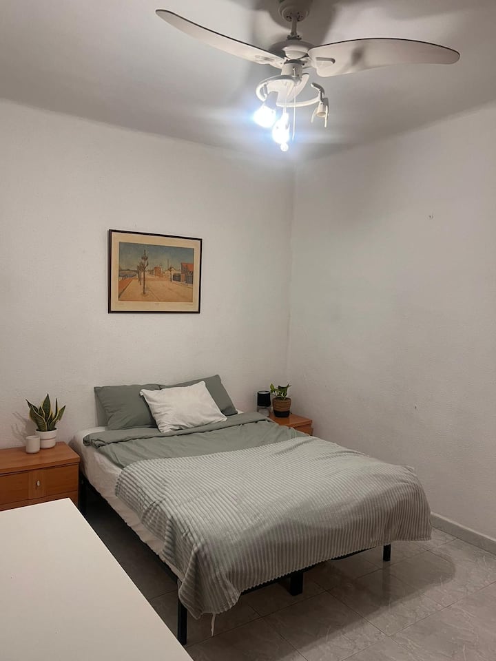 Double Room In A Great Location! - Barcelona