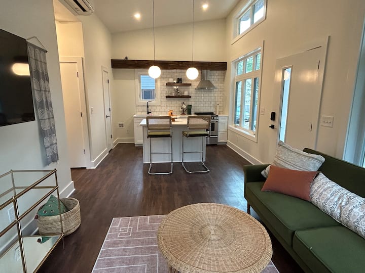 Mordecai Bungalow - Perfect Raleigh Getaway - Raleigh, NC