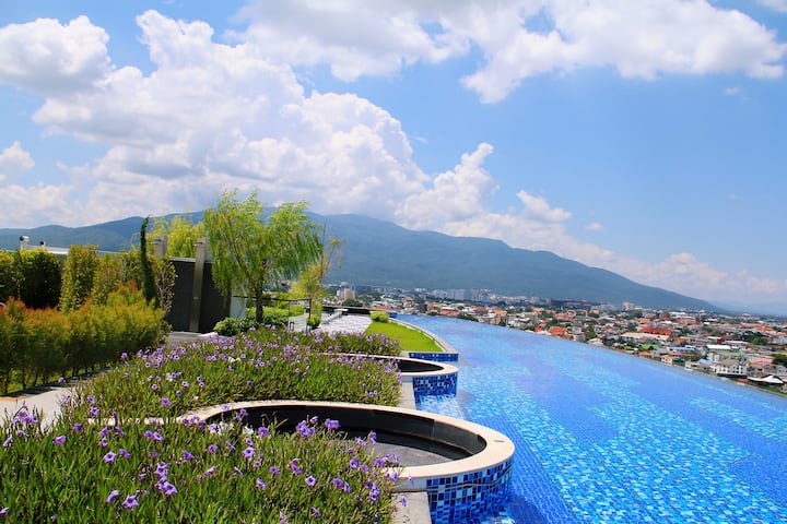 The Astra Sky River16f/清迈市中心/大阳台高层山景/无边泳池/古城/长康路夜市 - Chiang Mai