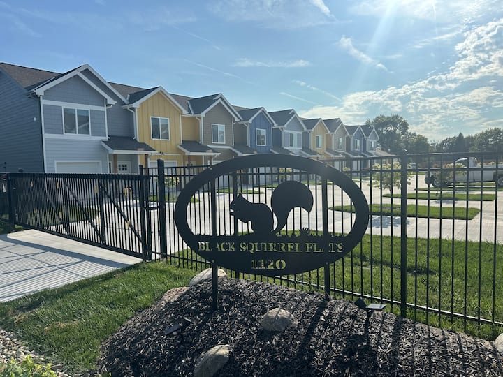 Black Squirrel Flats Unit 1 - Council Bluffs, IA