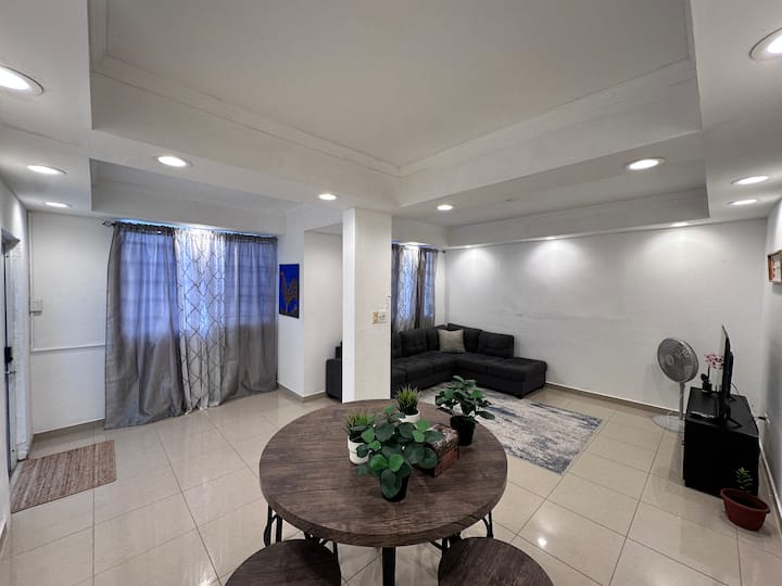 Peaceful Metro Home Near Everything - Trujillo Alto
