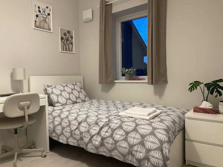 Single Room #2 North Of Airport - Donabate
