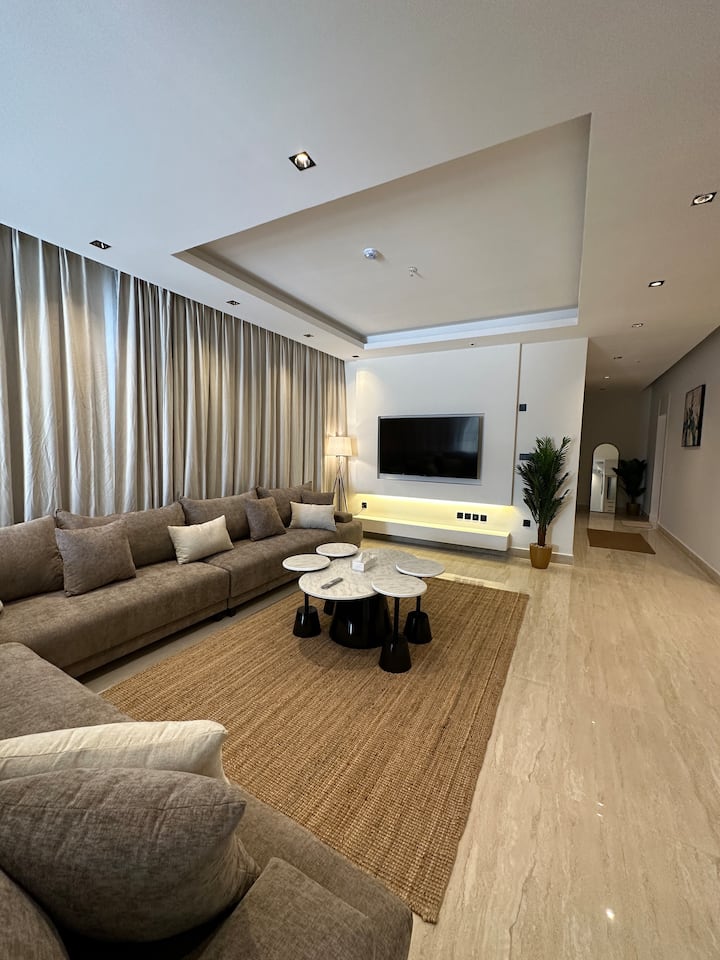 Luxury Apartment 3 Bedrooms - With Private Terrace - Riyad