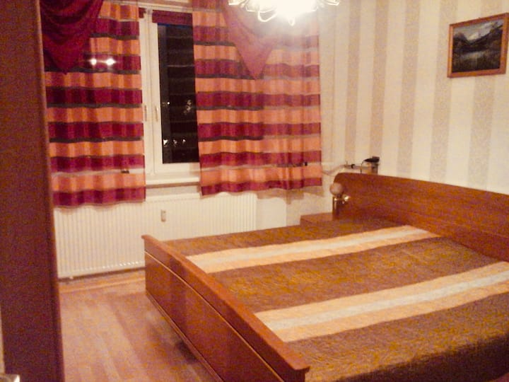 Cozy 2-bedroom Apartment - Langenhagen