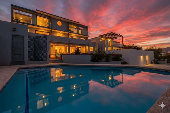 Condo De Lujo Con Playa, Vista Al Mar Y Alberca - San Carlos Nuevo Guaymas