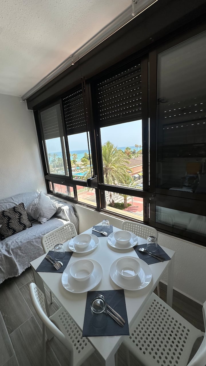 Beachfront Bliss | Sea Views - Torrevieja