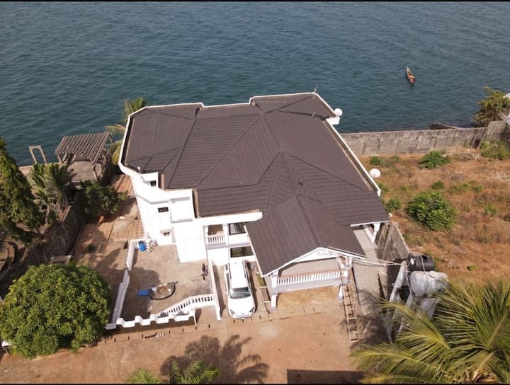 Short And Long Time Stay - Freetown