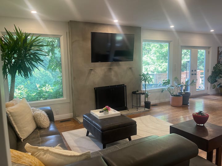 Rare Nature Cottage In City, Ela - Western University