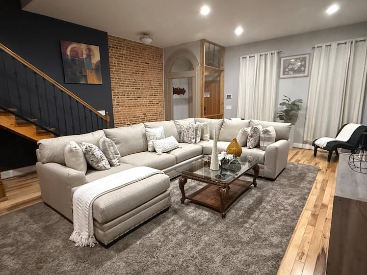 Hopkins Luxe Retreat With Parking - Baltimore, MD