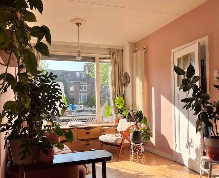 Appartement Met Planten En Tuin. Huisdier Welkom! - Haarlem