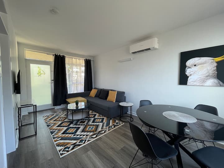 Convenient With Car Park! - Pat Rafter Arena