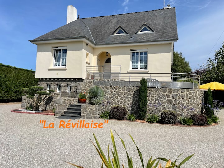 Proche Mer, Cour Et Grand Jardin Clos - 2-5 Pers. - Saint-Vaast-la-Hougue