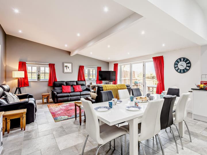 4 Bed In Wedmore (Oc-58843) - Cheddar