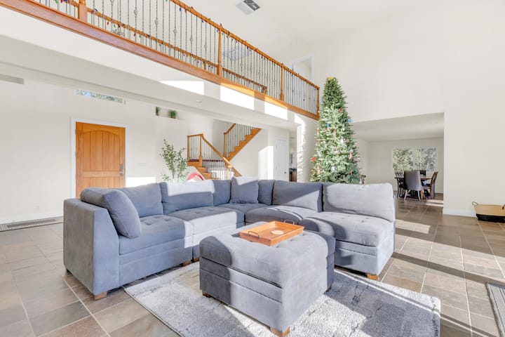 A Modern Get Away In The Woods Of Grass Valley - Nevada City, CA