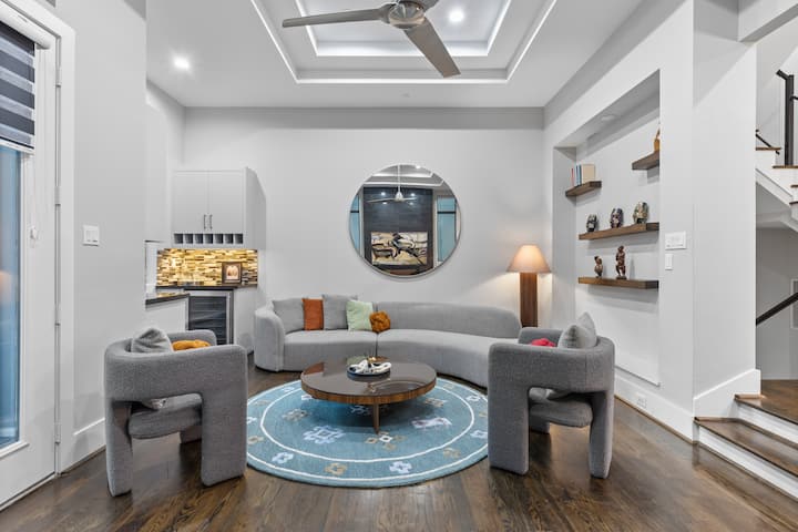 Stylish Luxe Stay By Memorial Park, Near Downtown - Bellaire, TX
