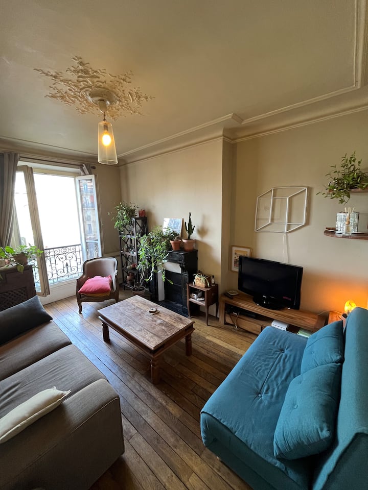 2 Bedroom Apartment With Stunning Church View - Gare de Lyon