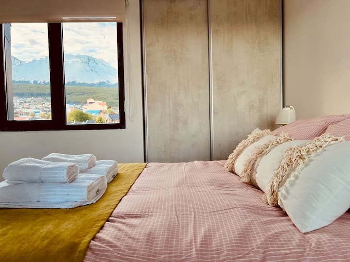 Amazing Mountain And Channel Views - Ushuaia