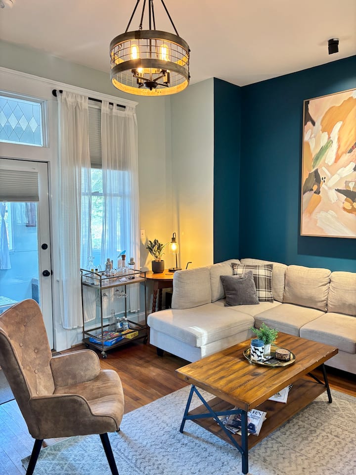 Cozy Condo W/ Screen Porch - Walk To Beltline! - Atlanta, GA