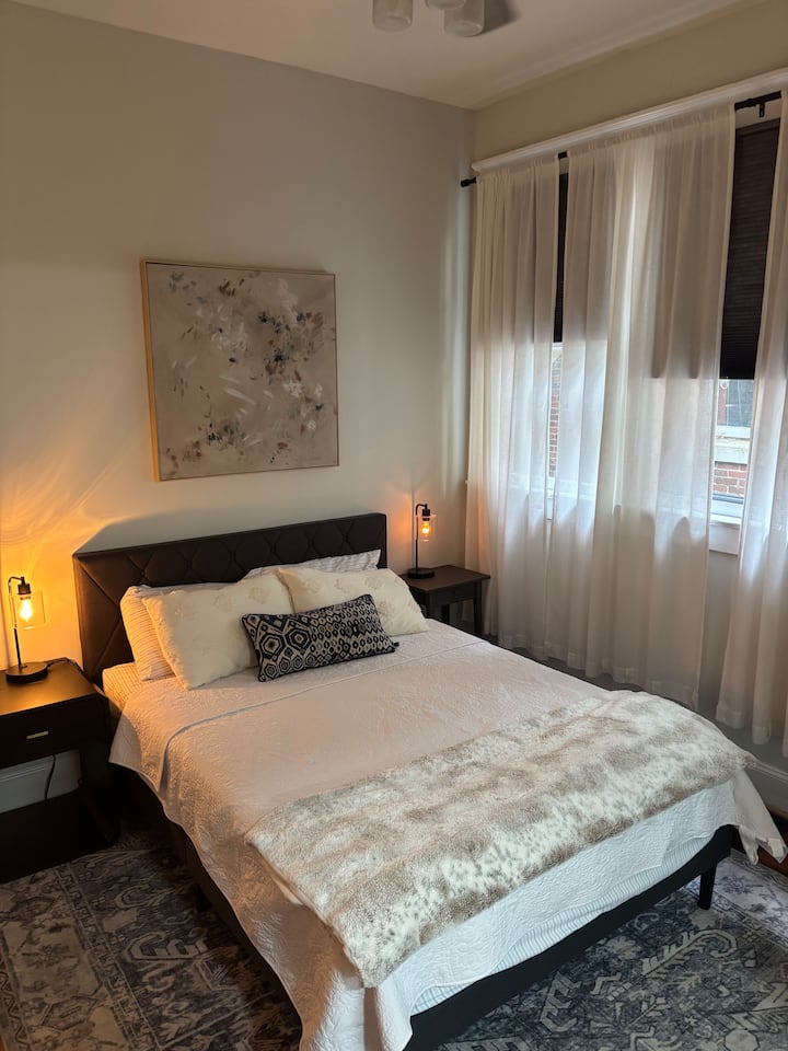 Cozy Condo W/ Screen Porch - Highly Walkable Area! - Atlanta, GA