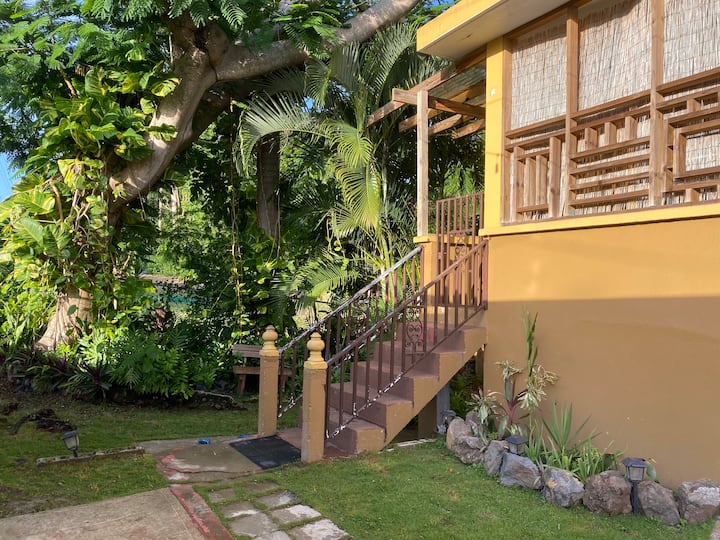 Casa De Ylia: Apt & Studio Units - Ac~wi-fi~petsok - San Germán