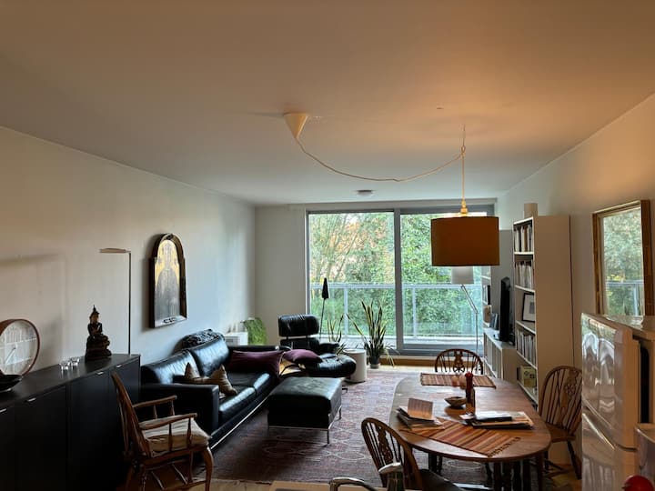 Cozy Flat For Mature Adult(s). - Gent