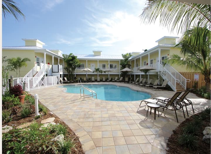 The Beach Club At Siesta Key- 104a Condo - Siesta Key, FL