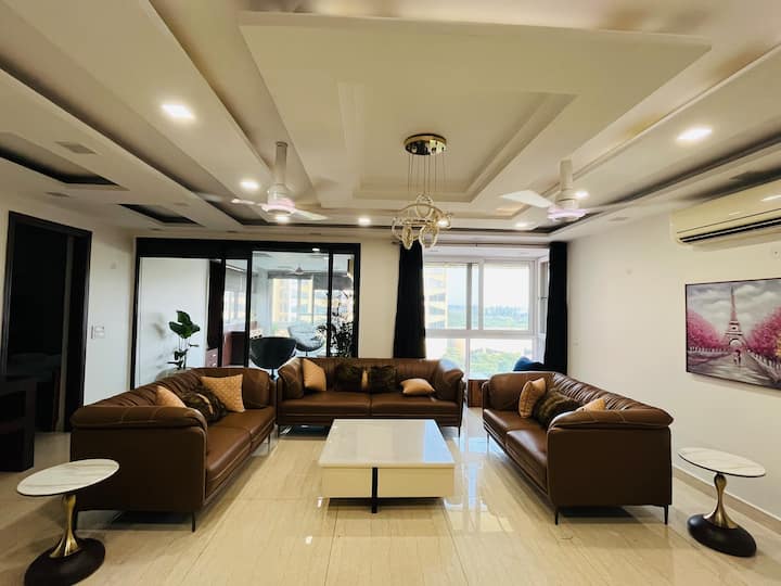 Luxury Penthouse Near Airport&icc Yashobhoomi - Bahadurgarh