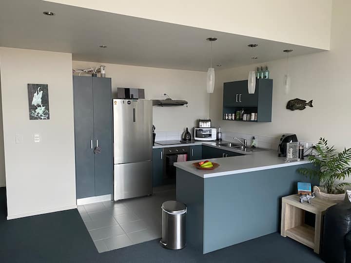 Seaside With A View !
Perfect For 2 Couples - Whitianga