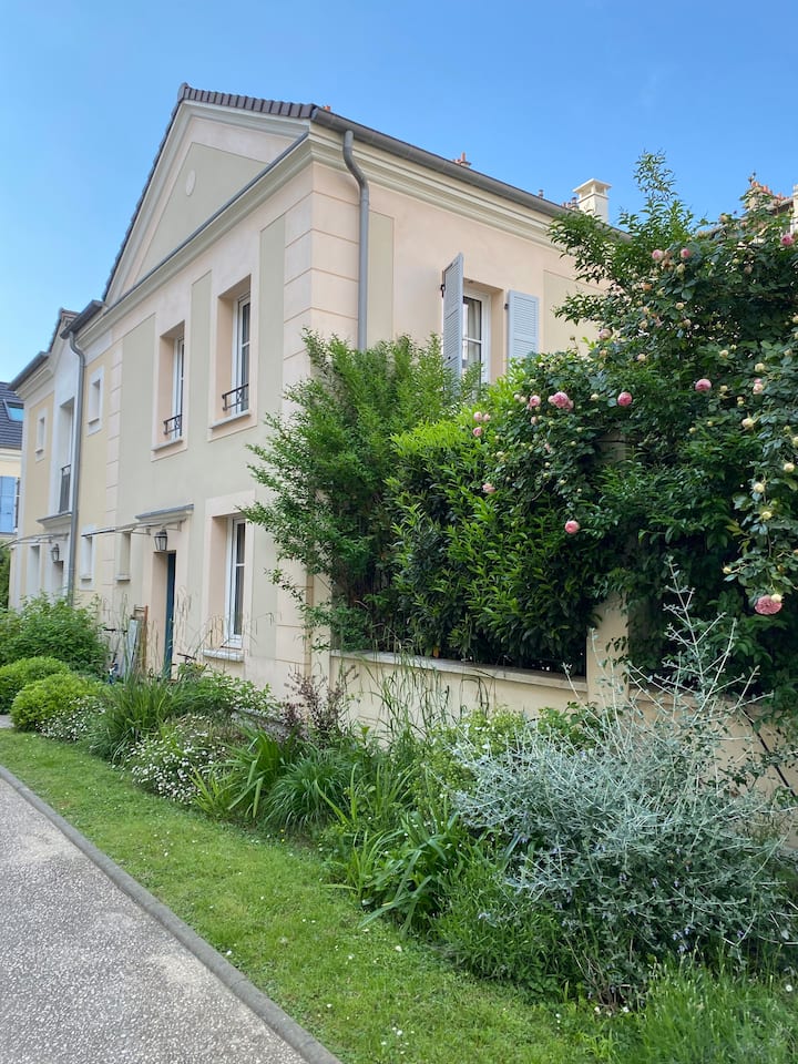 Maison Paris Ouest Avec Parking - Puteaux