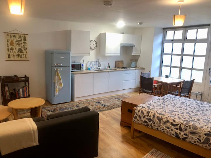 Flat On The Cobbles Self-catering W/ Bed & Sofabed - Edinburgh