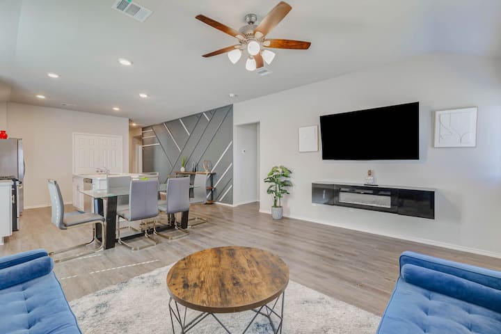 Houston Getaway - Houston, TX