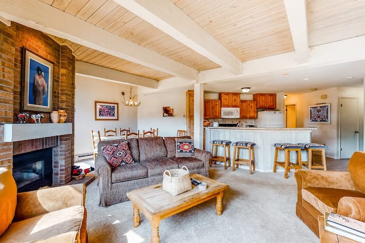 Walk To Ski 2br At Lodge 1st-floor - Steamboat Springs