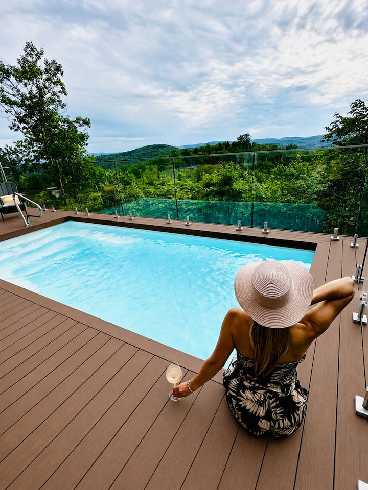 New! Villa Panorama |Pool + Hot Tub + Ski In/out - Mont-Tremblant