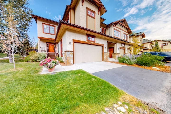 4br Mountainview | Pool | Hot Tub | Balcony - Steamboat Springs