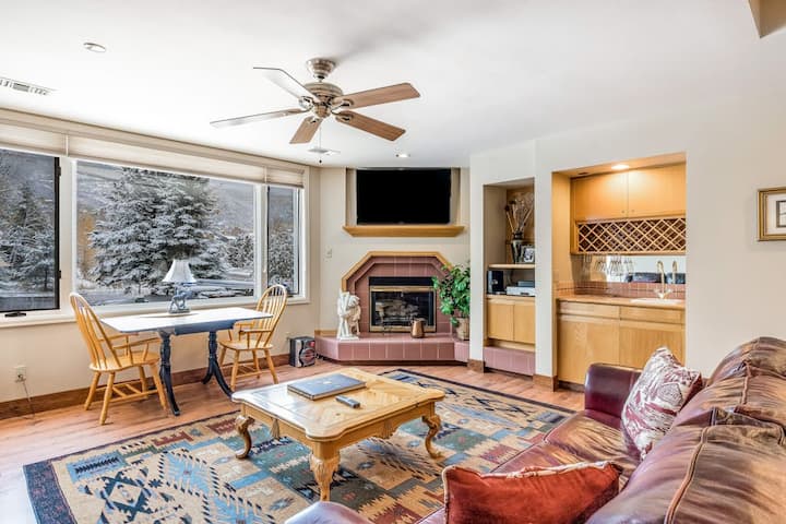 3br Mountainview 2nd-floor | Pool | Balcony - Steamboat Springs