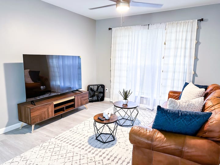 Beautiful Clean & Cozy 3br Home Near Forsyth - Decatur, IL