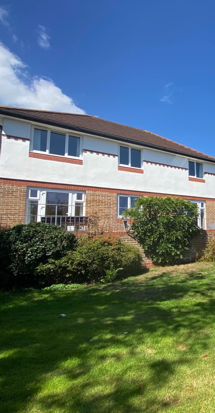 10-min Walk To Beach Sea Views Sleeps 4 - Falmouth