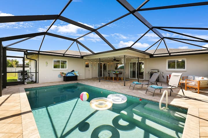 Sunny Escape With Private Heated Pool - Cape Coral, FL