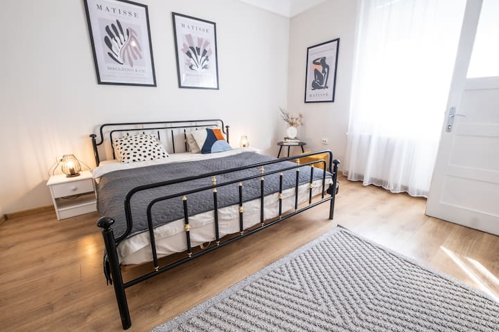 Central Chic Condo 2 Bedrooms - Cluj-Napoca