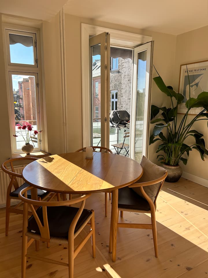 Charmerende, Central Lejlighed Med Udsigt - Copenhagen