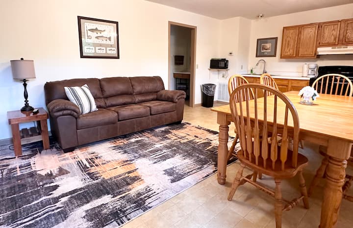 Red River Trout Dock Resort Cabin 16 - Heber Springs, AR