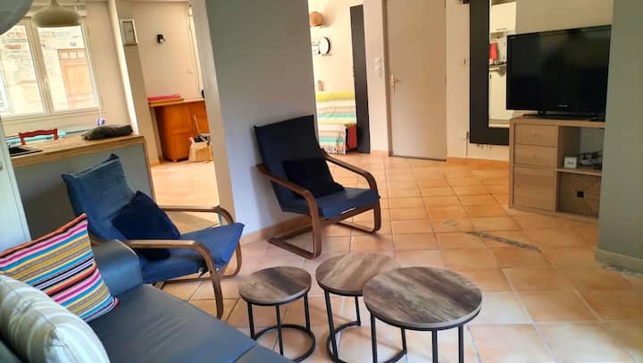 Logement Avec Jardin Privé  Au Centre Ville - Lannion