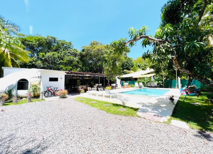 Casa Linda Beach House - El Salvador