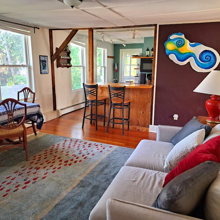 2br Getaway - Easy Walk To Downtown Brattleboro - Brattleboro, VT