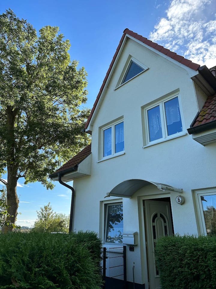 Nah Am Bodden Gelegene  Oase - Trent