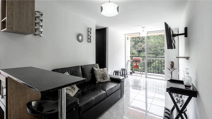 Bonito Apartamento Campestre - Medellín