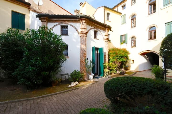 Chiesetta  Abside Ex Seminario 
(Apartmentrovigo) - Rovigo