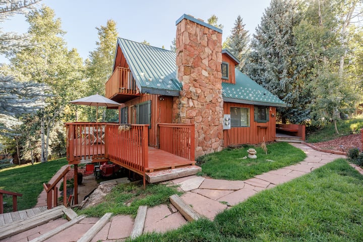 Great Location, Sleeps 8, 2 Balconies, Park, Pet - Vail, CO