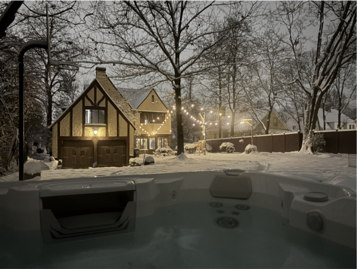 Garden Suite W Hot Tub - Hamilton, OH