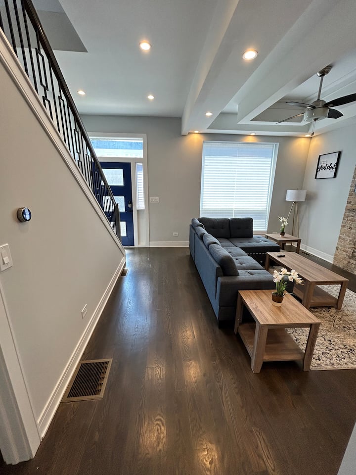 Modern Luxurious Home! - Cicero, IL